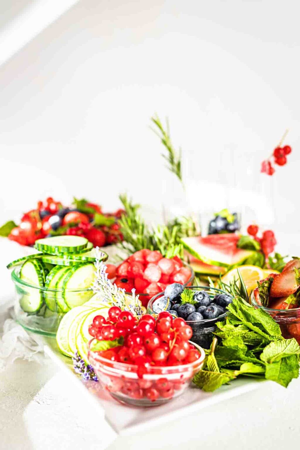 Fruit Flavored Water aka Fruit Infused Water Recipe - Best Clean Eating