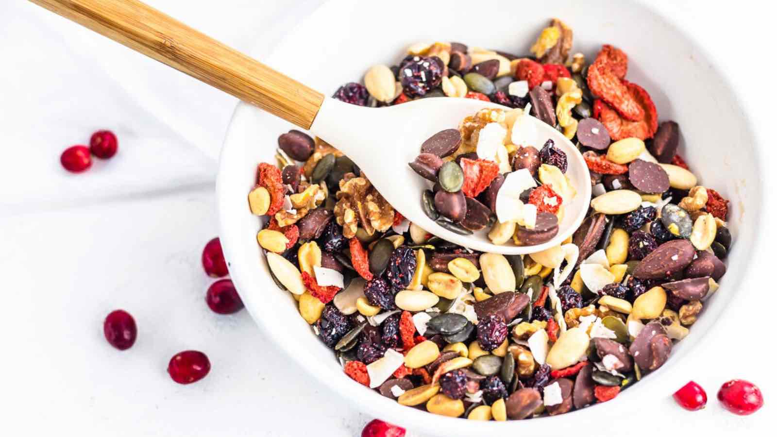 Healthy Trail Mix Recipe - Best Clean Eating